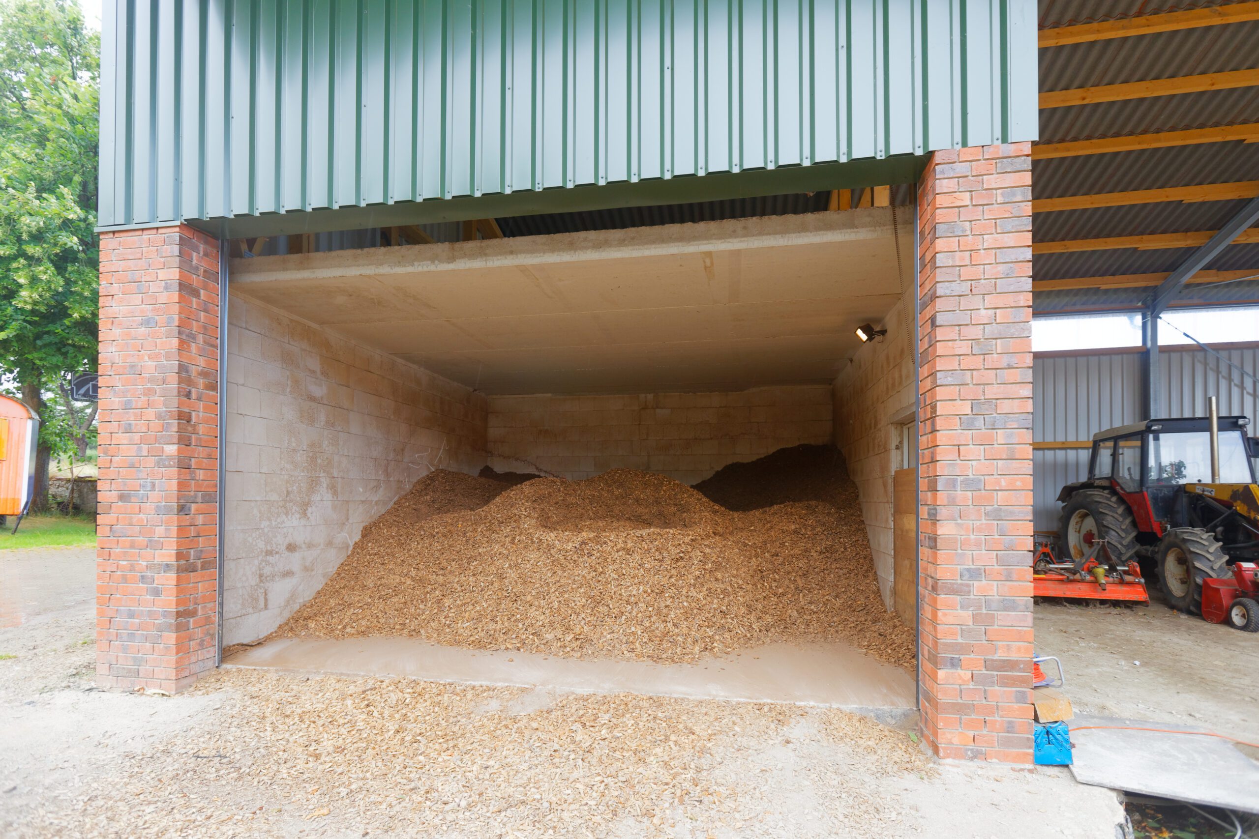 Modern wood chip heaters – function and advantages in comparison | dp ...