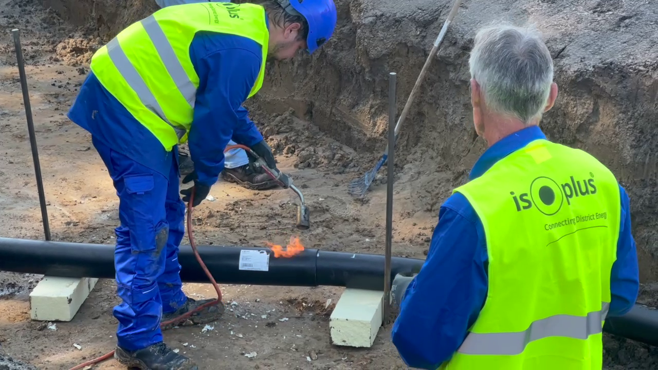 Local and district heating networks: opportunities for investors and ...